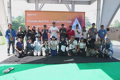 Jaga EMirae Asset Gelar Bersihkan Sampah di Danau Situ Gede