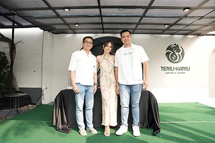 Cinta Laura Meriahkan Cabang 9 TANCORP dan TEMU Bandung