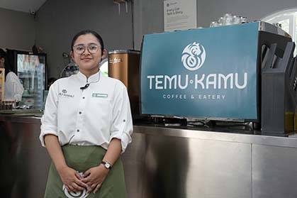 Cinta Laura Meriahkan Cabang 9 TANCORP dan TEMU Bandung